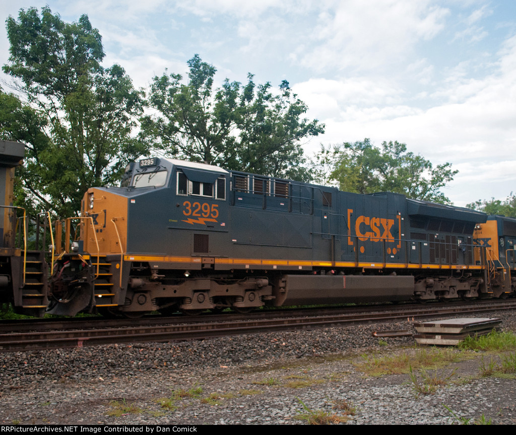 CSX 3295